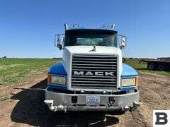 1997 Mack CH613 Water Truck - Warden, WA - Booker Auction Company