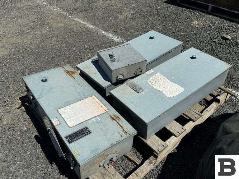 Electrical Power Boxes - Booker Auction Company