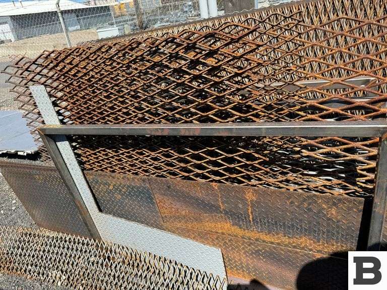 Expanded Metal & Storage Rack - Booker Auction Company