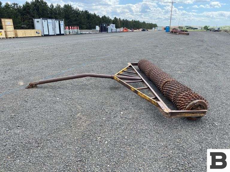 12' Schmeiser Packer - Booker Auction Company