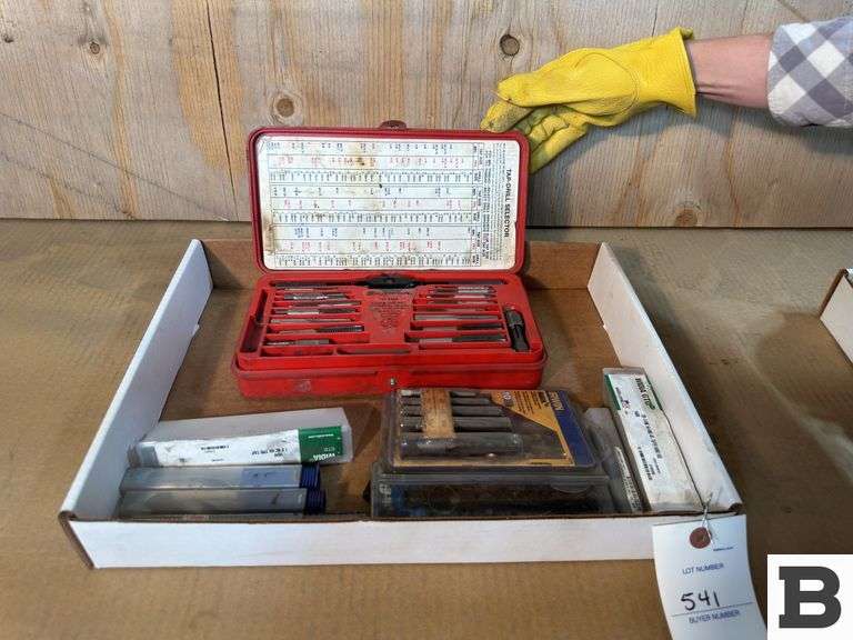 Snap-On Tap and Die Set, Irwin Screw Extractor - Booker Auction Company