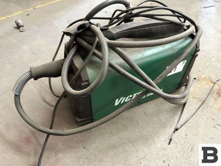 Victor Thermal Cutmaster 42 Plasma Cutter - Booker Auction Company