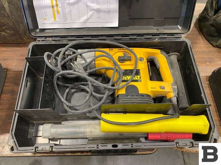 DeWalt DW533 1-3/4" Rotary Hammer - Booker Auction Company