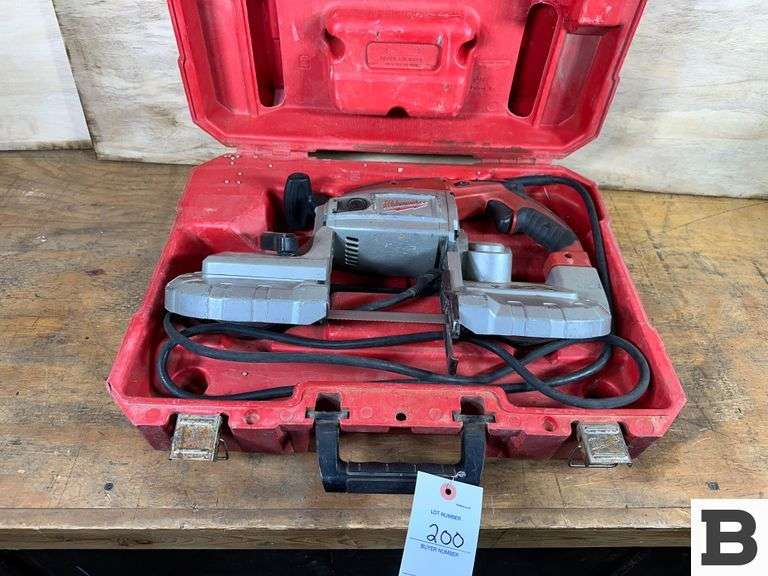 Milwaukee 6230N Band Saw - Booker Auction Company