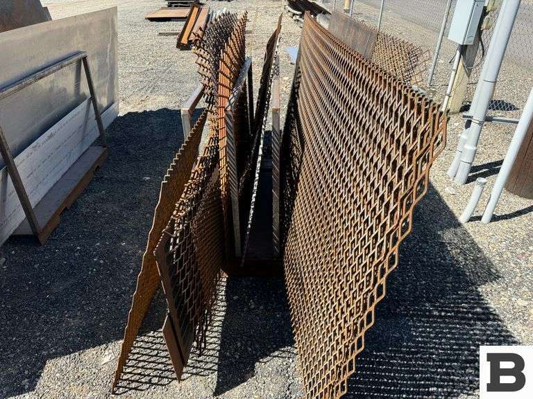 Expanded Metal & Storage Rack - Booker Auction Company