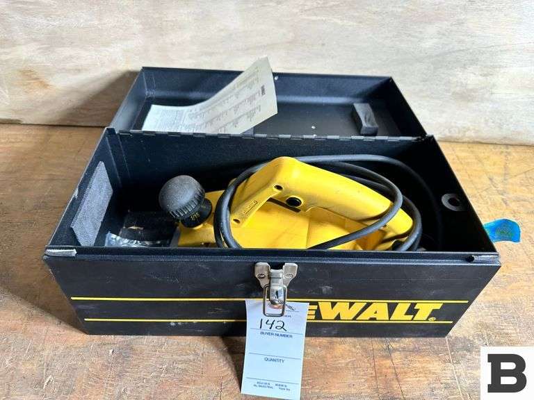 Dewalt DW677K Planer - Booker Auction Company