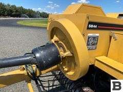 Challenger SB44 Small Baler - Booker Auction Company