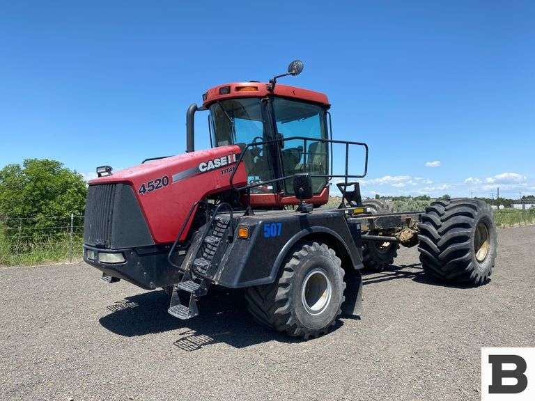 Case 4520 Titan Cab and Chassis - Booker Auction Company