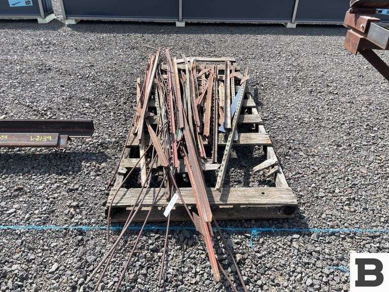T-Posts, Angle Iron, Rebar - Booker Auction Company