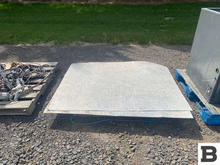 Diamond Plates - Booker Auction Company