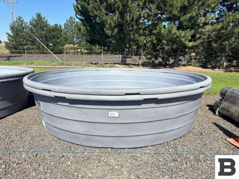 Hastings 10' Round Water Troughs - Booker Auction Company