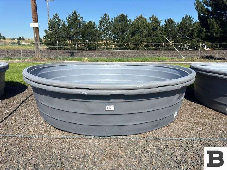 Hastings 10' Round Water Troughs - Booker Auction Company