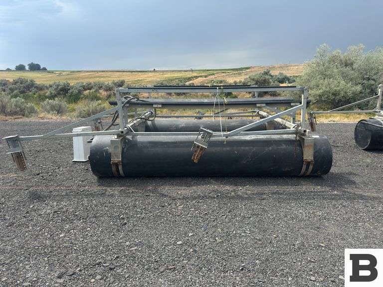 Poly Lift Boat Lift With Blower Unit - Booker Auction Company