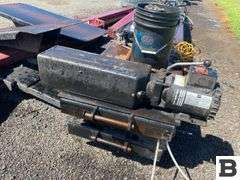 Wheeltronic LTD 4 Post Car Lift - Booker Auction Company