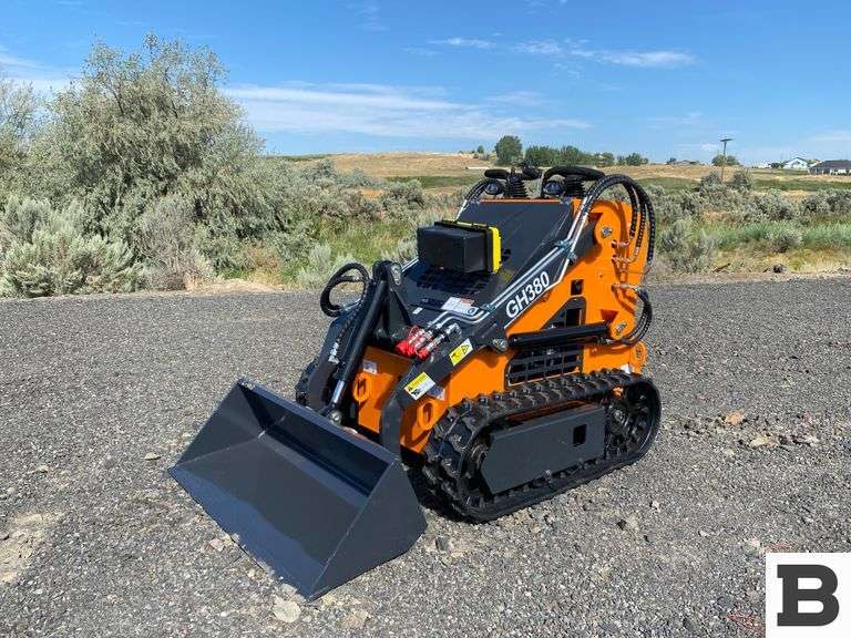 Aboss GH380 Mini Skid Steer - Booker Auction Company
