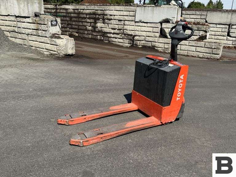 2014 Toyota Electric Pallet Jack - Moscow, ID - Booker Auction Company