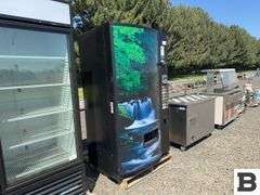 Vendo Beverage Vending Machine - Booker Auction Company