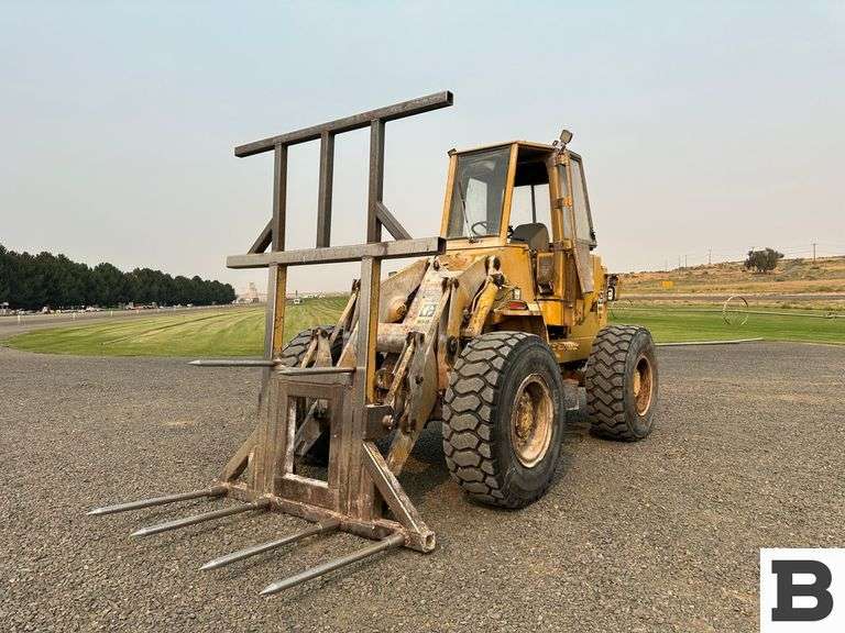 Caterpillar 930 Wheel Loader - Booker Auction Company