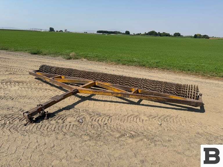 Schmeiser 17' Packer - Booker Auction Company