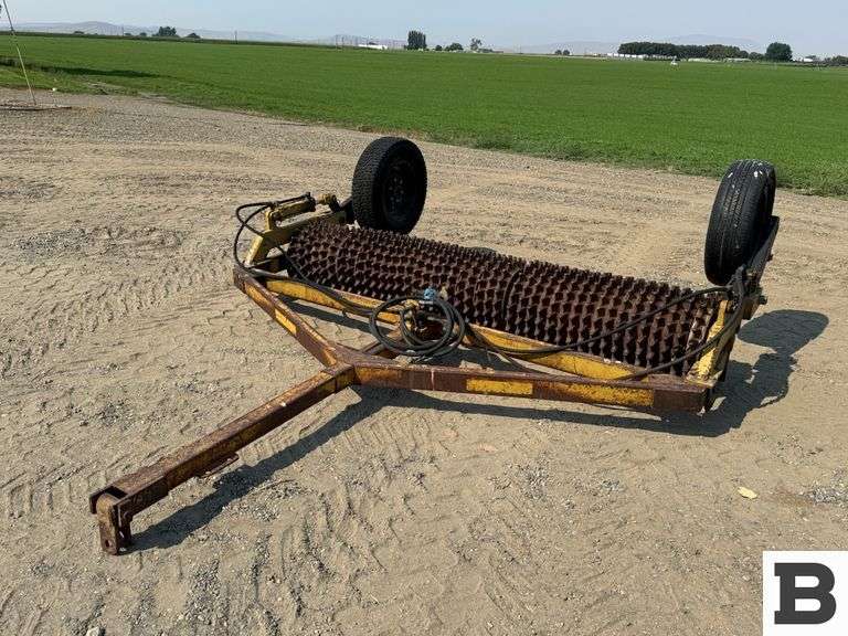1991 Schmeiser 8' Packer - Booker Auction Company