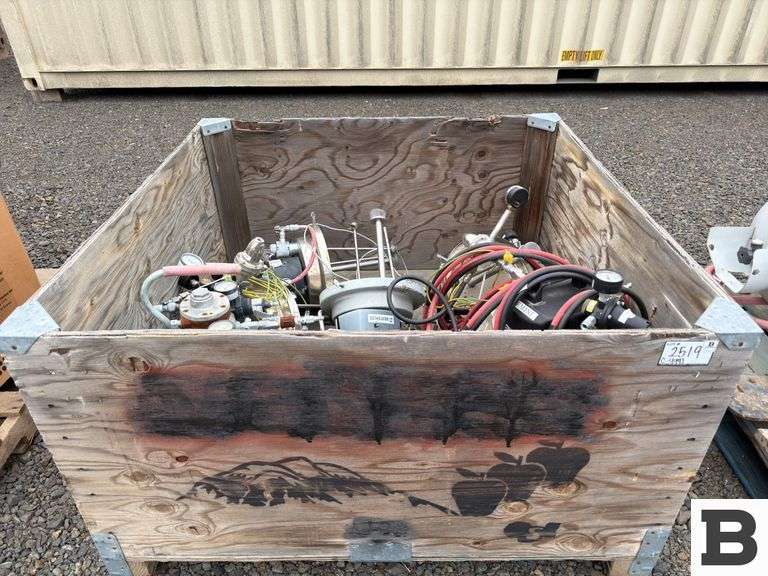 Binks Pressure Pots - Booker Auction Company