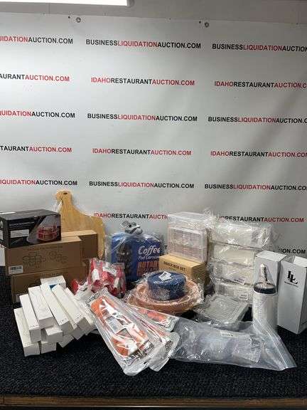 Large Kitchen Goods & Gadgets Lot - Business Liquidation Auction