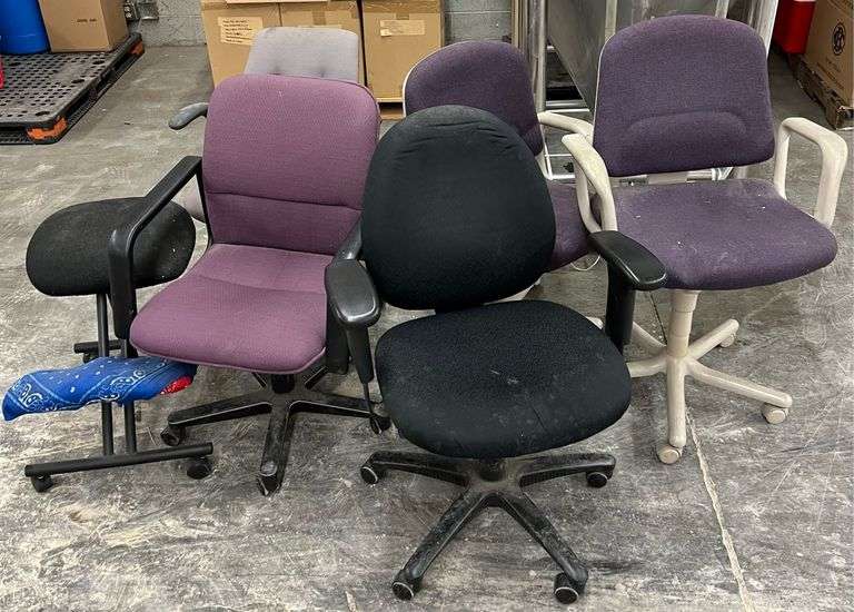 (6) Office Rolling Chairs - Business Liquidation Auction