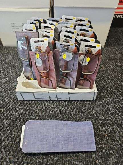 (8) Boxes URBAN READERS Reading Glasses, Wood Like Temples Unknown ...