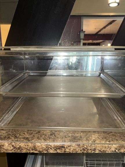 Clear Bakery Display Box - Business Liquidation Auction