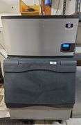 MANITOWOC Water Cooled 300 lb a Day Ice Machine. - Business Liquidation ...