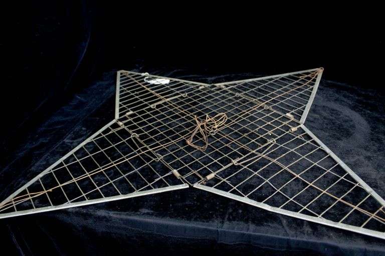 Vintage pyramid shaped spring loaded crab trap. - Bunting Online Auctions