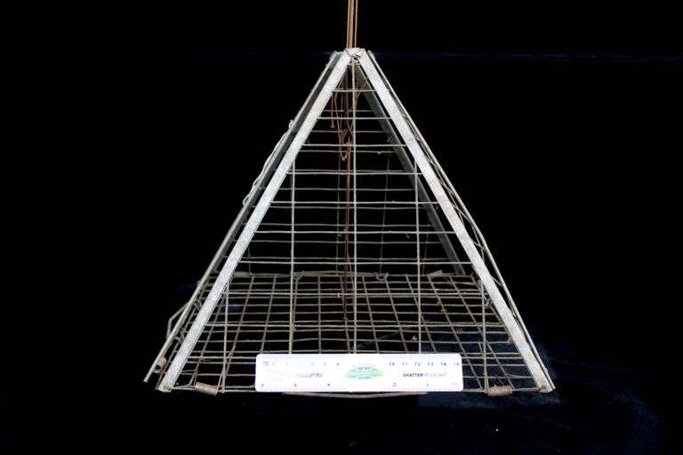 Vintage pyramid shaped spring loaded crab trap. - Bunting Online Auctions
