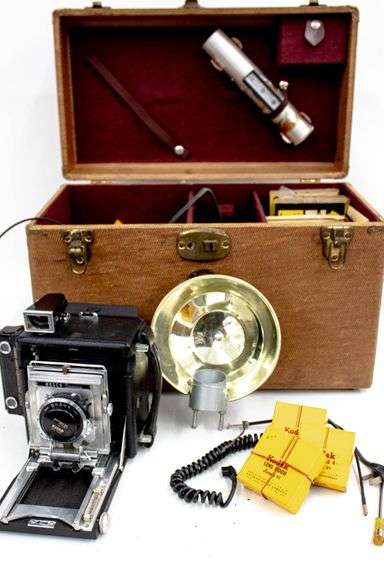 BUSCH PRESSMAN Type D (presumed) plate camera with Rapax shutter, a ...
