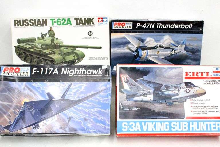 Vintage Military Model Sets. Items include Tamiya Russian T-62A Tank ...