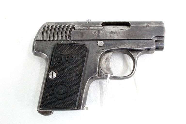 Acier Comprime Spanish Pistolet, 6.35MM Automatique, no. 13114. 1920s ...