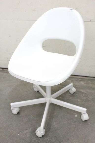 IKEA* Loberget / Blyskär Swivel Chair, White - Bunting Online Auctions