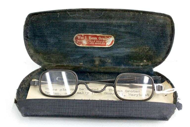 Vintage spectacles in Dr. James Hess Clarksville, MD Optometrist case ...
