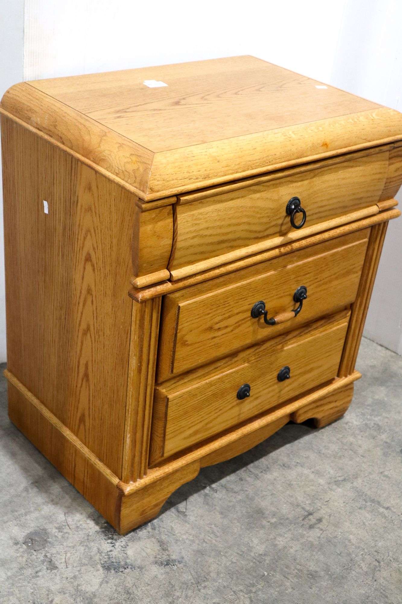 Blackhawk Furniture Three Drawer Side Cabinet Night table 24 x 17 x 30 Bunting Online Auctions