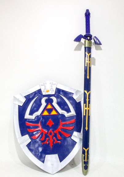 Legend of Zelda - Link's Hylian Knight Shield --- Ocarina of Time ...