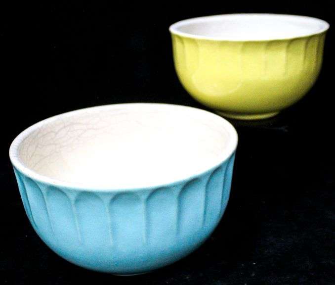 1940 to 1960 McCoy Vertical Ribbed Column Nesting Mixing Bowls - Two ...
