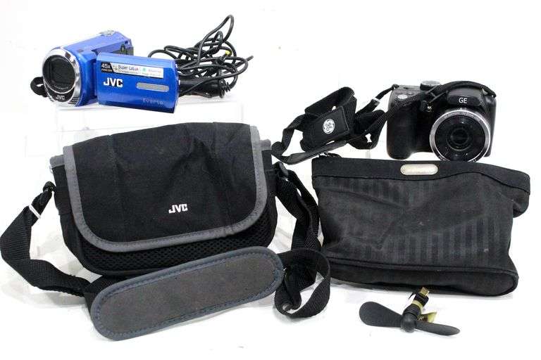 JVC GZ-MS230AU Everio S. Pal Flash Memory Camera (Blue) - and - GE X450 ...