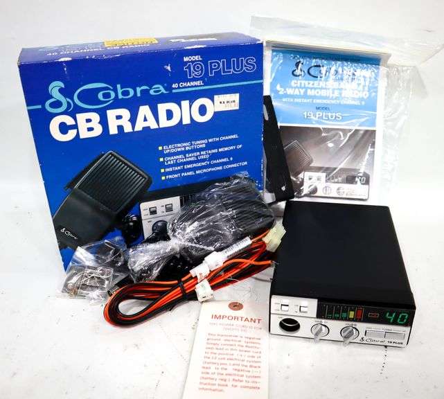 Cobra CB Radio Model 19 Plus with Accessories - Bunting Online Auctions