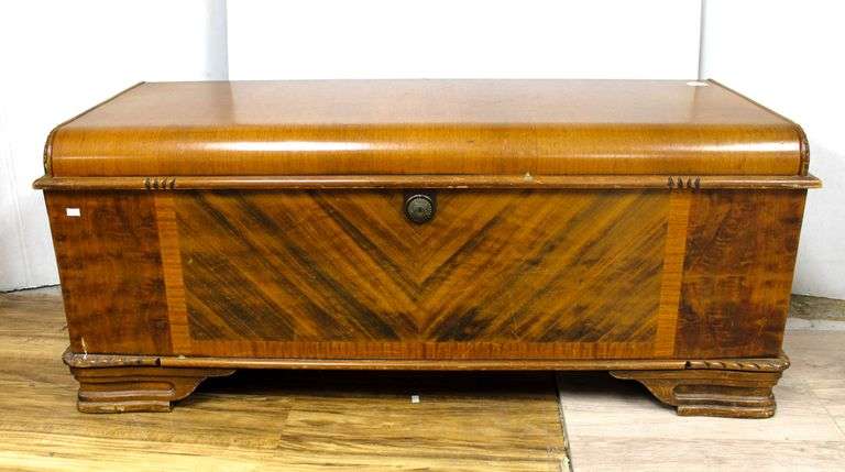 Vintage Cavalier Cedar Chest - Matchbook Veneer Hope Chest / Cedar ...