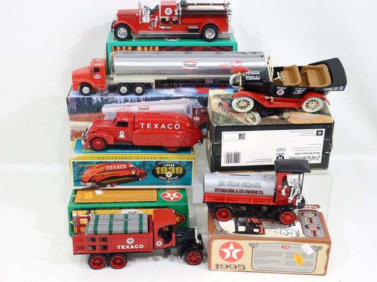 Texaco Model Cars and Trucks Collection - Bunting Online Auctions