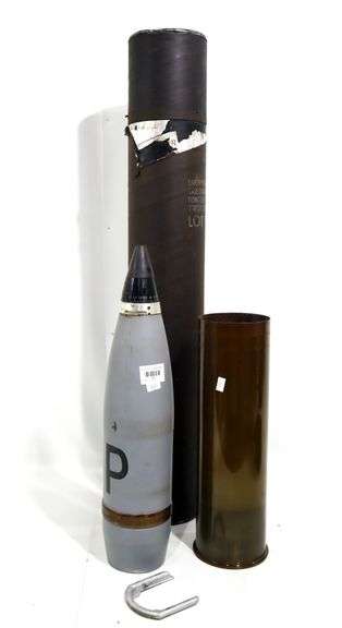 INERT , 105mm Artillery Howitzer Round , Leafleting , with casing and ...