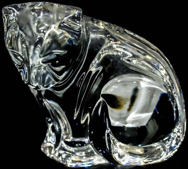 Waterford Crystal "Cat Looking Down" Figurine - Bunting Online Auctions