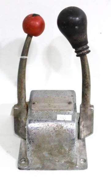 Vintage Morse Marine Engine - Control - Bunting Online Auctions