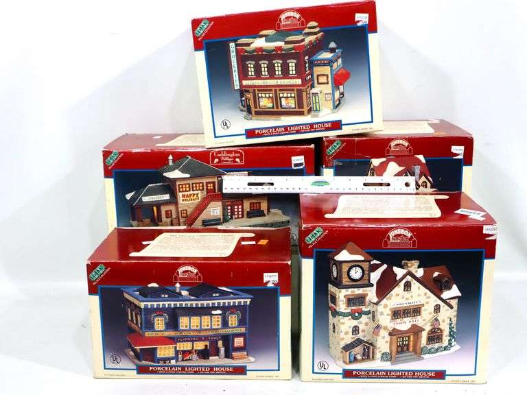 LEMAX Village Collection - Porcelain Lighted House. Jukebox Junction ...