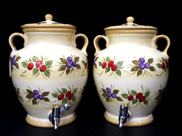 Ceramic Beverage Dispenser with Spigot and Lid. - Bunting Online Auctions