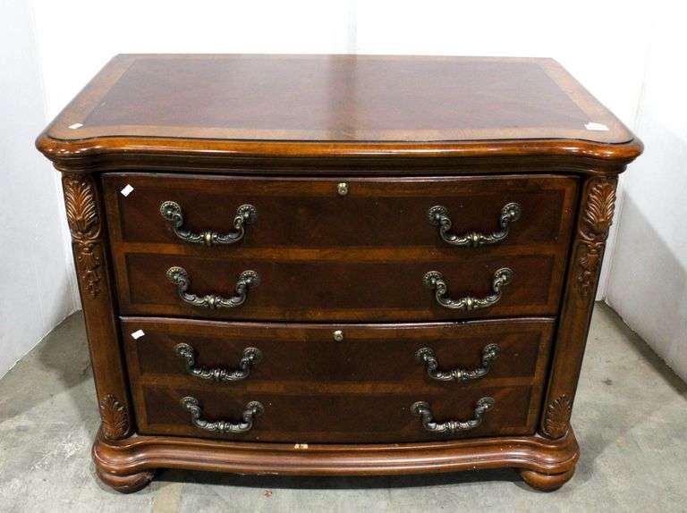 Havertys Premium Collection Four Drawer Dresser Chest - 32 x 42 x 24 ...